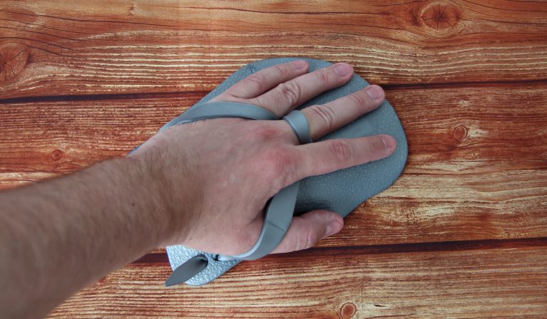 How to Use Hand Paddles for Swimming (Step-by-Step Guide) - Triathlon ...